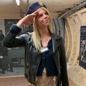 Wiki, Biography, Height, Family, Age, Sweethearts, Net Worth Siddy Holloway